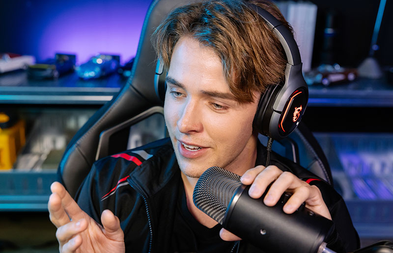 Streaming Success: Finding Your Niche and Building Your Personal Brand