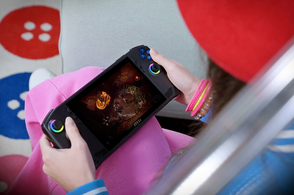 MSI Claw 7 AI+ | Big Performance in a Compact 7