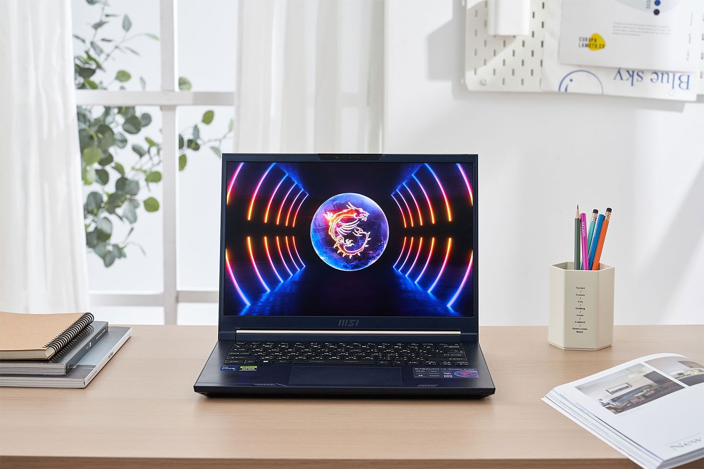 MSI Stealth 14 Studio 開箱實測：能同時滿足電競、商務、創作者需求的跨界筆電