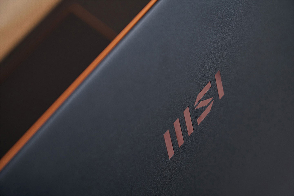 MSI Summit E13 Flip Evo 商務筆電評測：輕薄時尚，螢幕可 360 度翻轉應用更靈活！