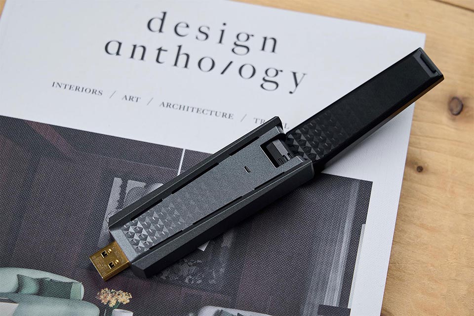 MSI RadiX AX6600 WiFi6三頻電競路由器開箱實測：遊戲連網老是卡？帶你釐清這 5 大關鍵問題